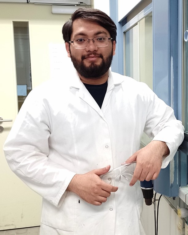 dibya.jpeg — Arbeitsgruppe Ray